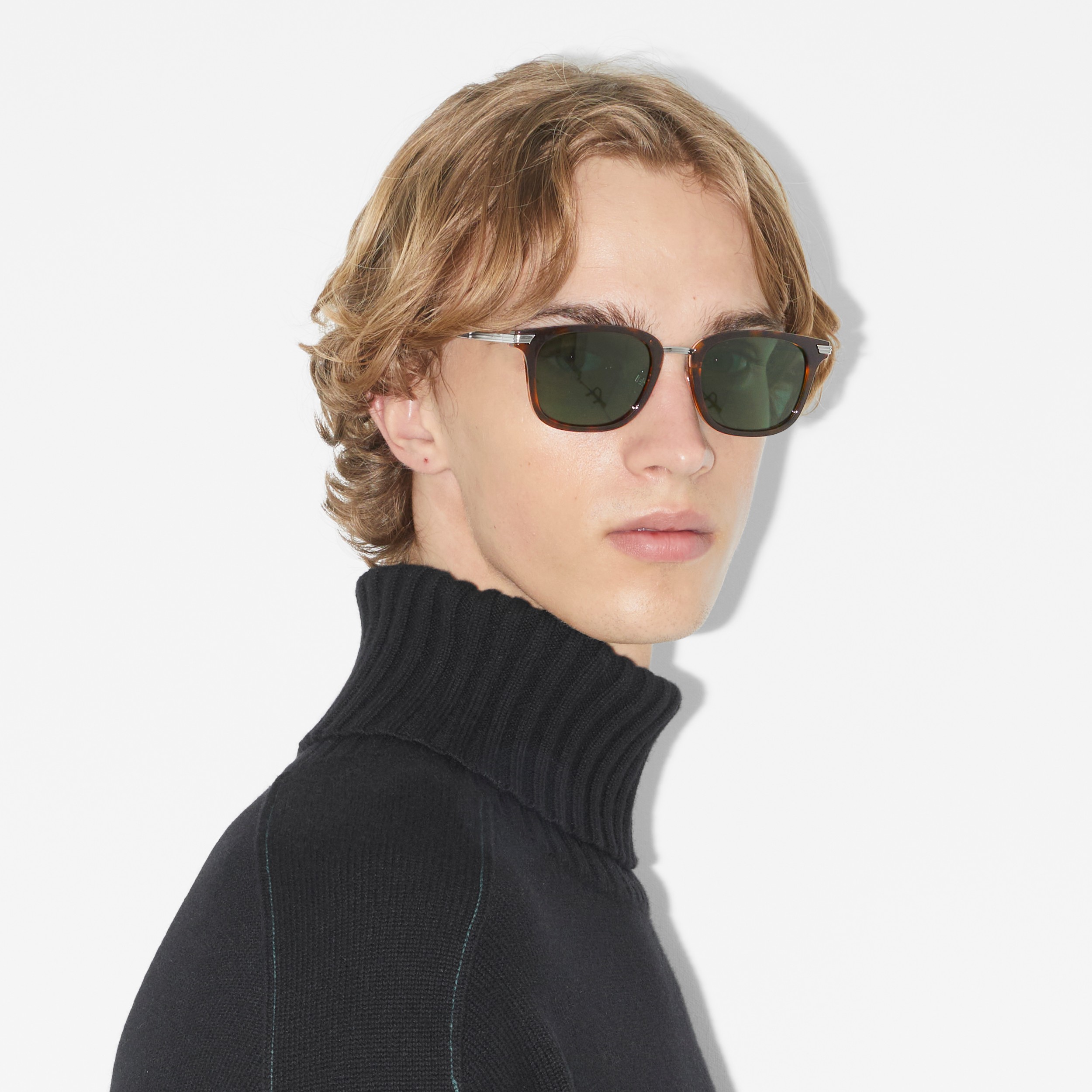 Square Frame Sunglasses In Tortoiseshell Burberry® Official
