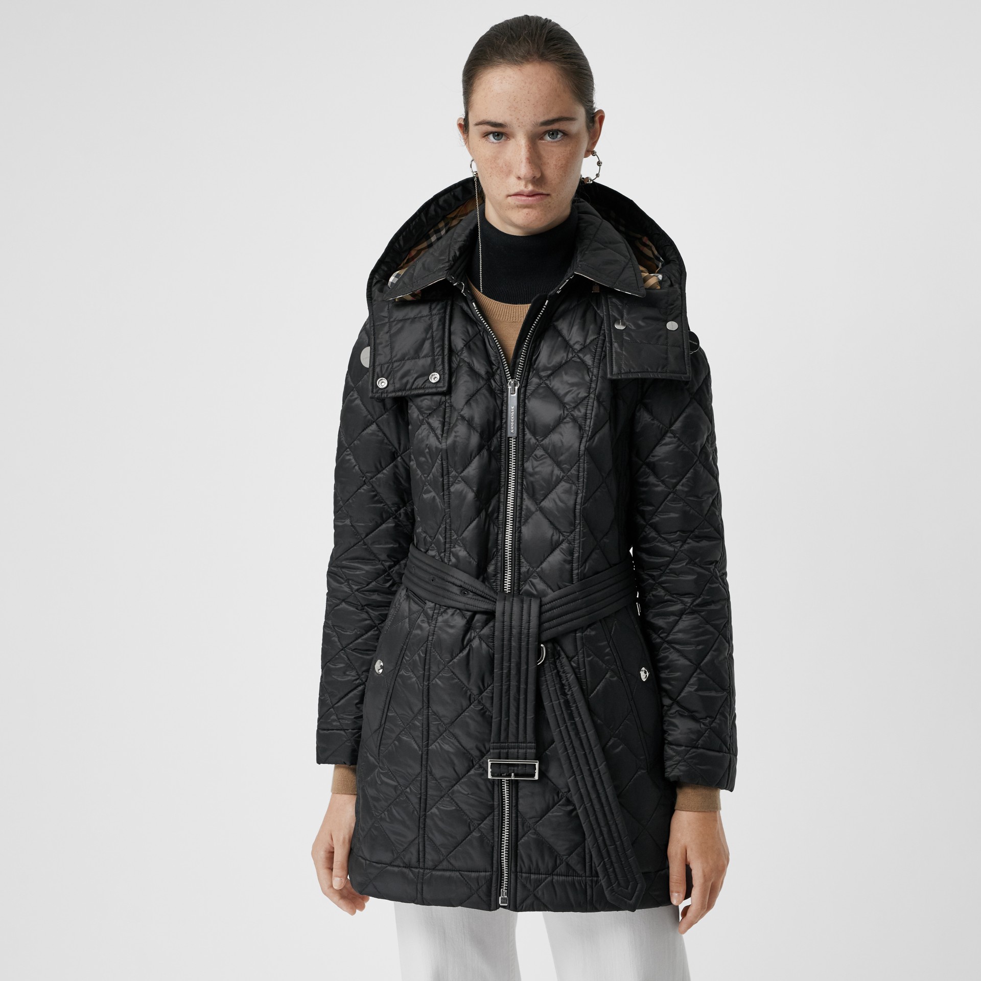 Detachable Hood Lightweight Diamond Quilted Coat in Black - Women ...