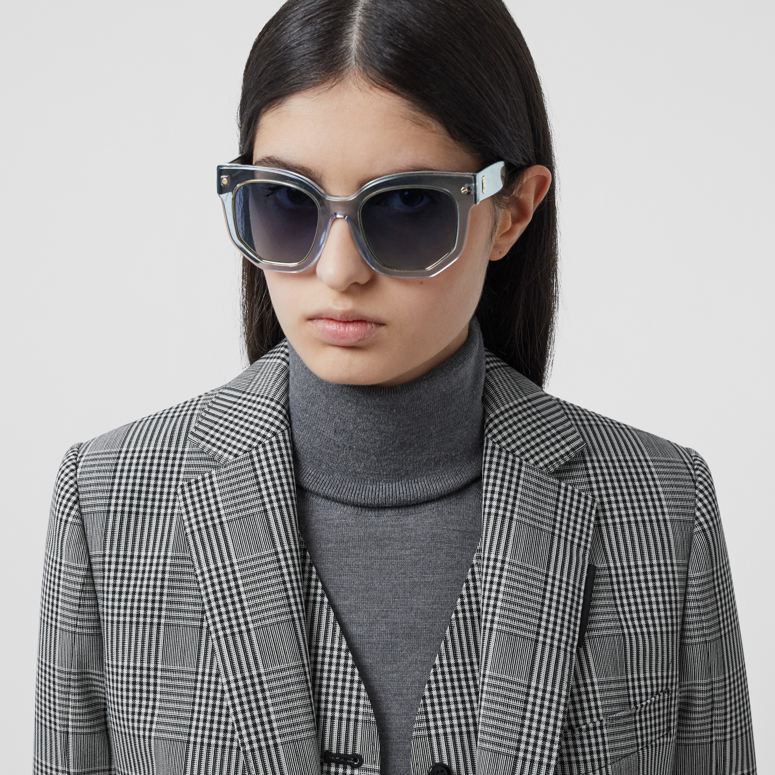 Geometric Frame Sunglasses In Grey Women Burberry United States