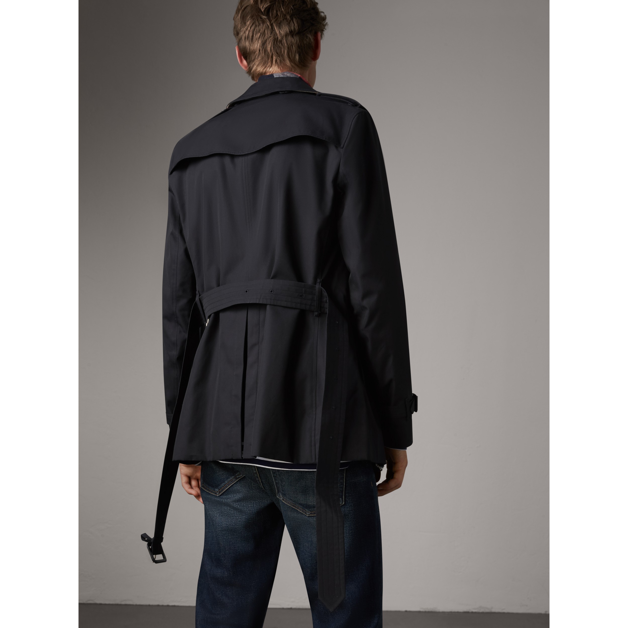 The Sandringham – Short Trench Coat in Navy - Men | Burberry United States