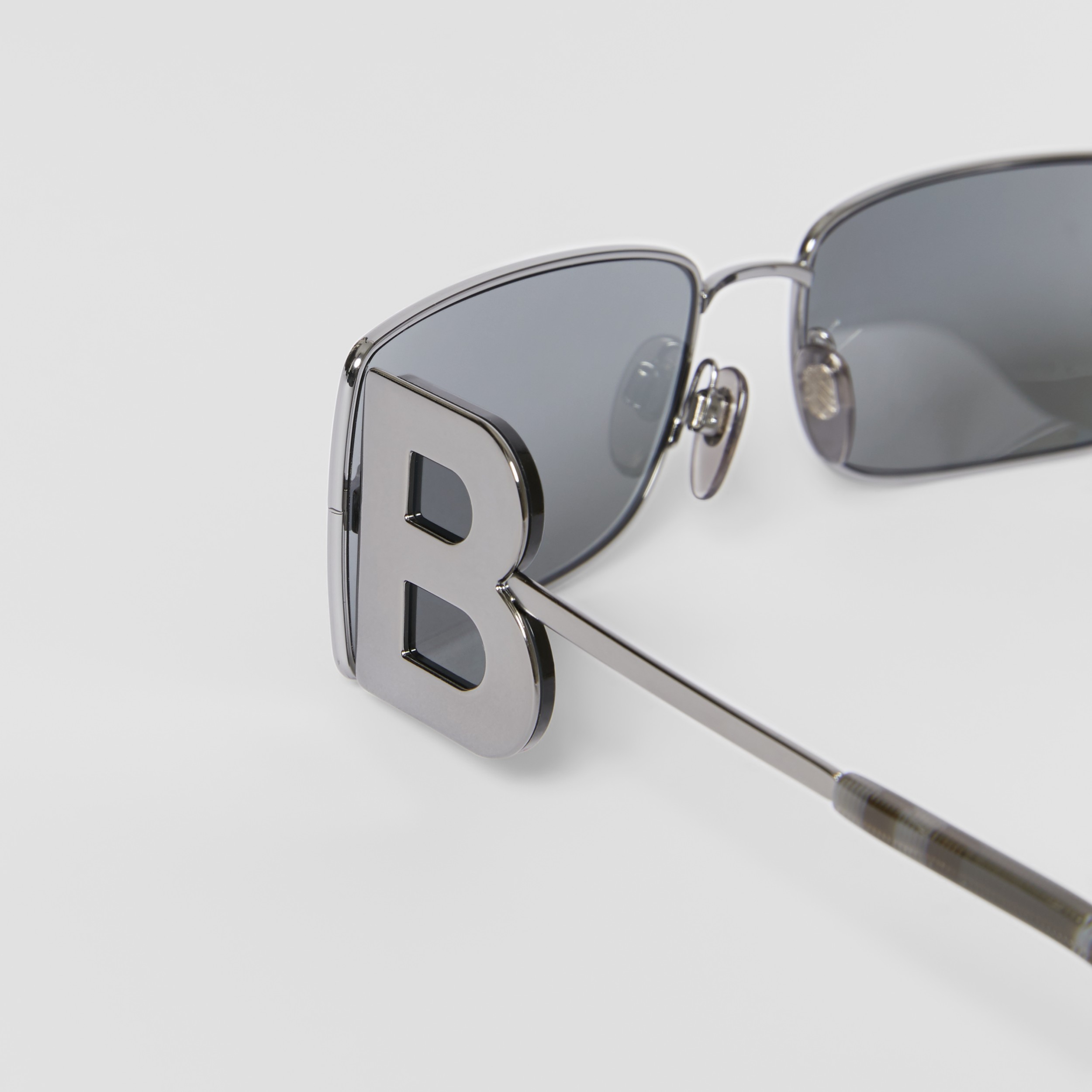 ‘b Lens Detail Rectangular Frame Sunglasses In Gunmetal Grey