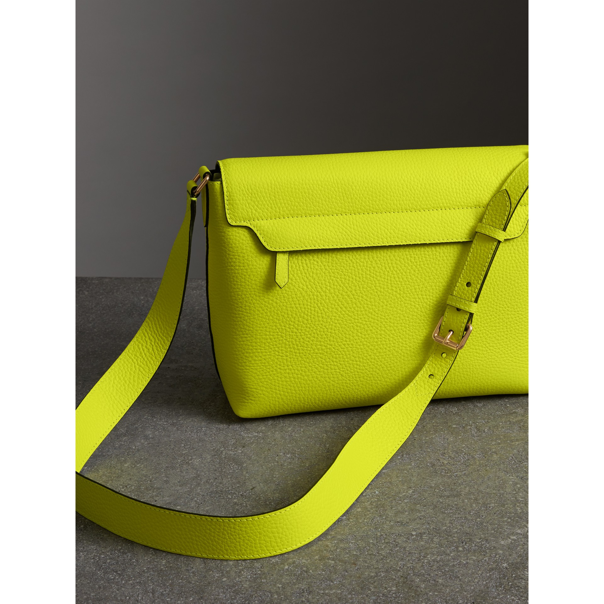 Neon Leather Handbags | semashow.com