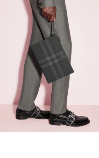 Burberry®️ Official | British Luxury Fashion & Beauty