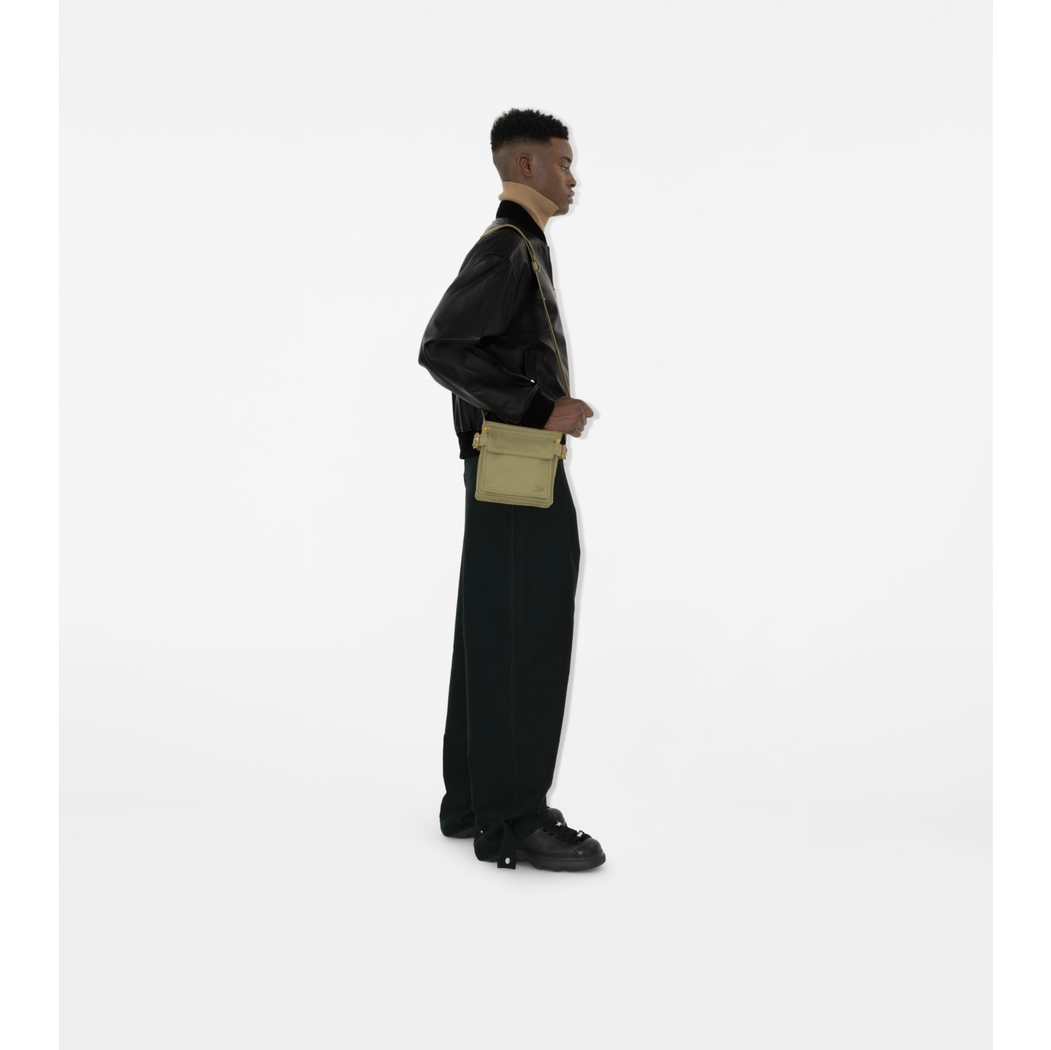 Trench Phone Bag in Hunter - Men, Canvas | Burberry® Official