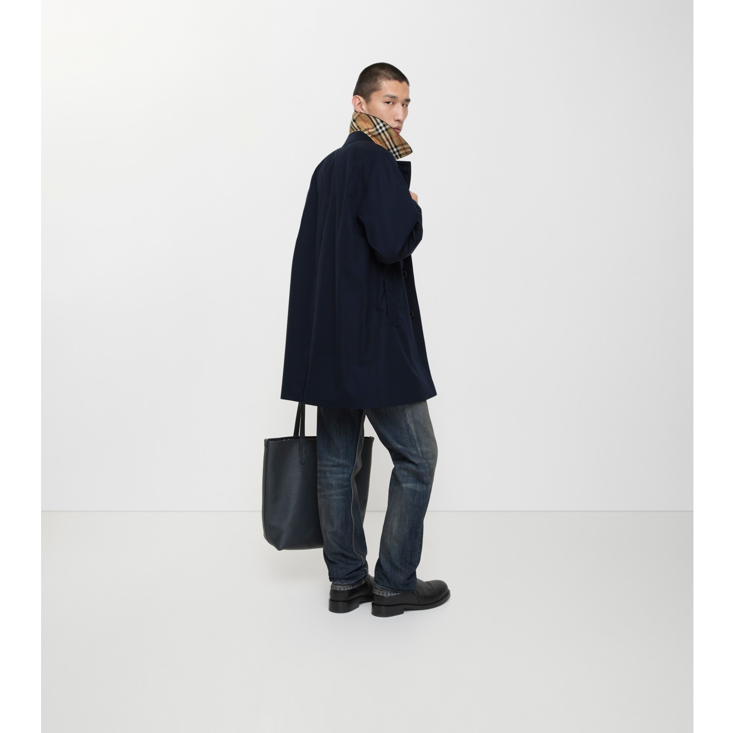 Short Camden Heritage Car Coat in Coal blue - Men, Cotton Gabardine ...