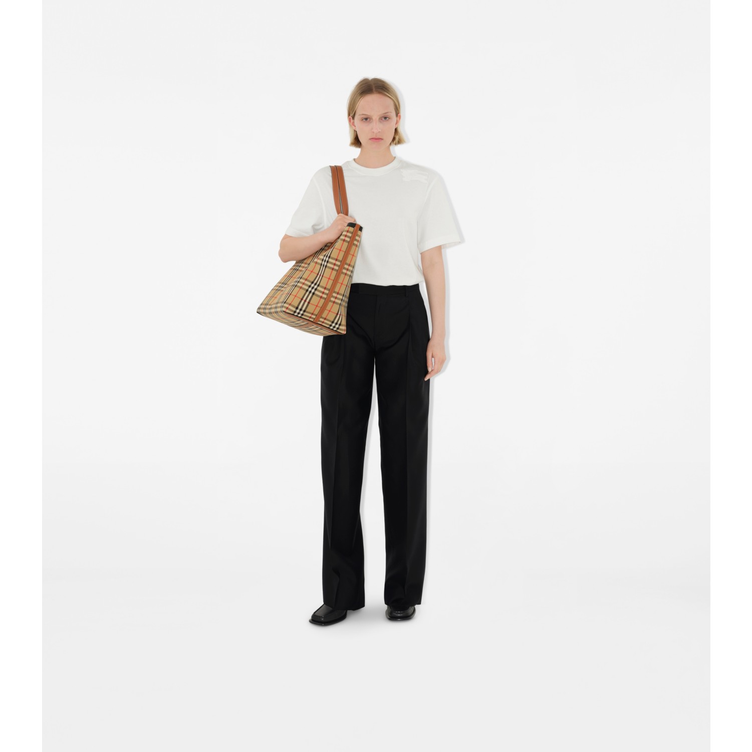 Burberry large tote store