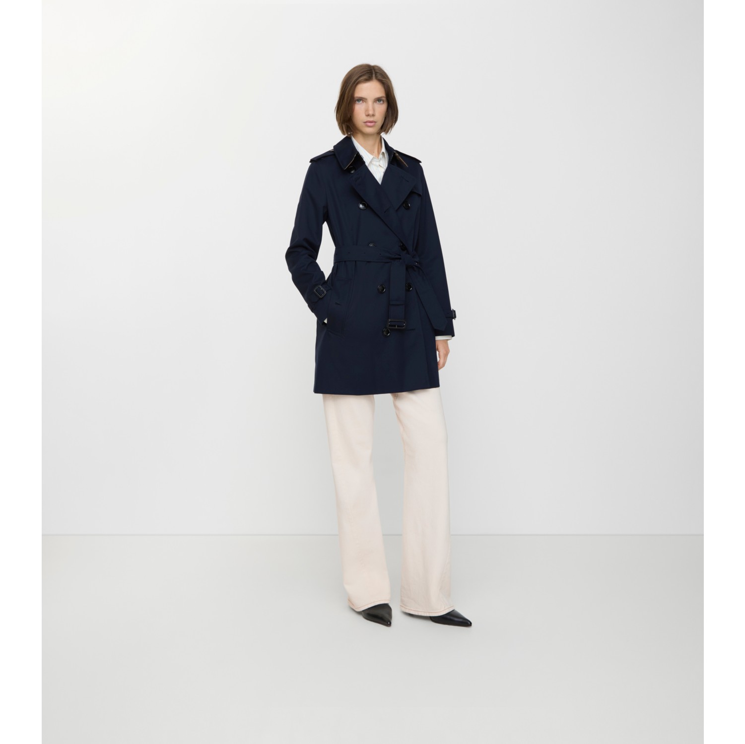 Short Kensington Heritage Trench Coat in Coal blue - Women, Cotton ...