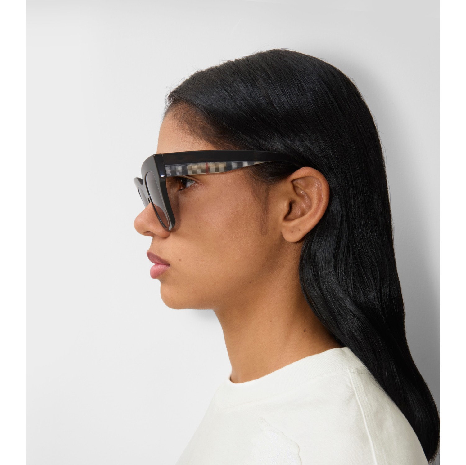 Check Square Sunglasses in Black/beige - Women | Burberry® Official