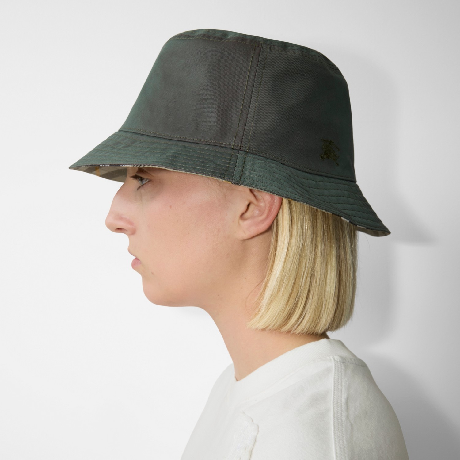 Sombrero de pesca reversible Check (Verde antiguo) - Hombre | Burberry ... Sombrero de pesca reversible Check (Verde antiguo) - Hombre | Burberry ...
