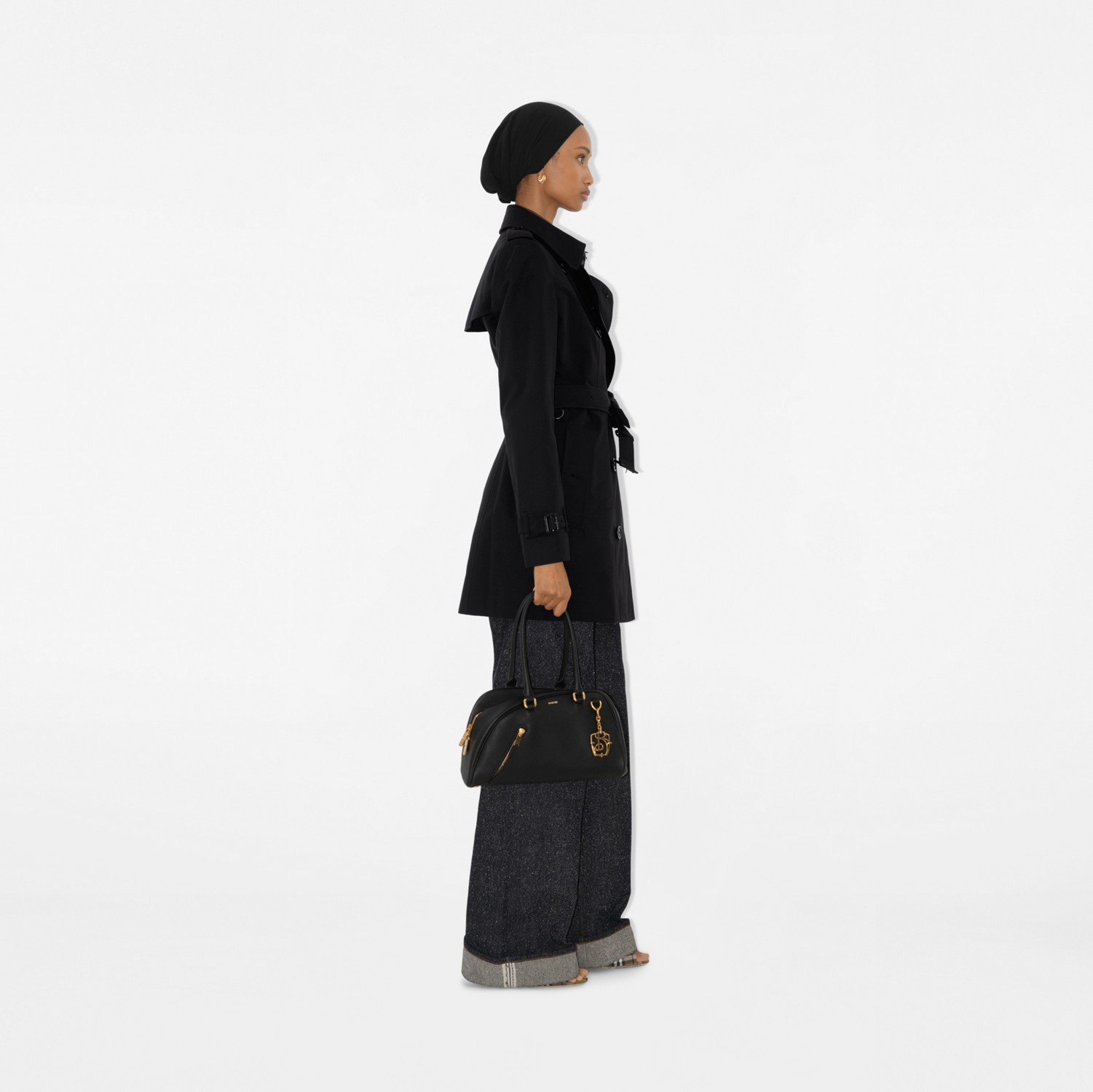 Short Chelsea Heritage Trench Coat in Black - Women, Cotton Short Chelsea Heritage Trench Coat in Black - Women, Cotton