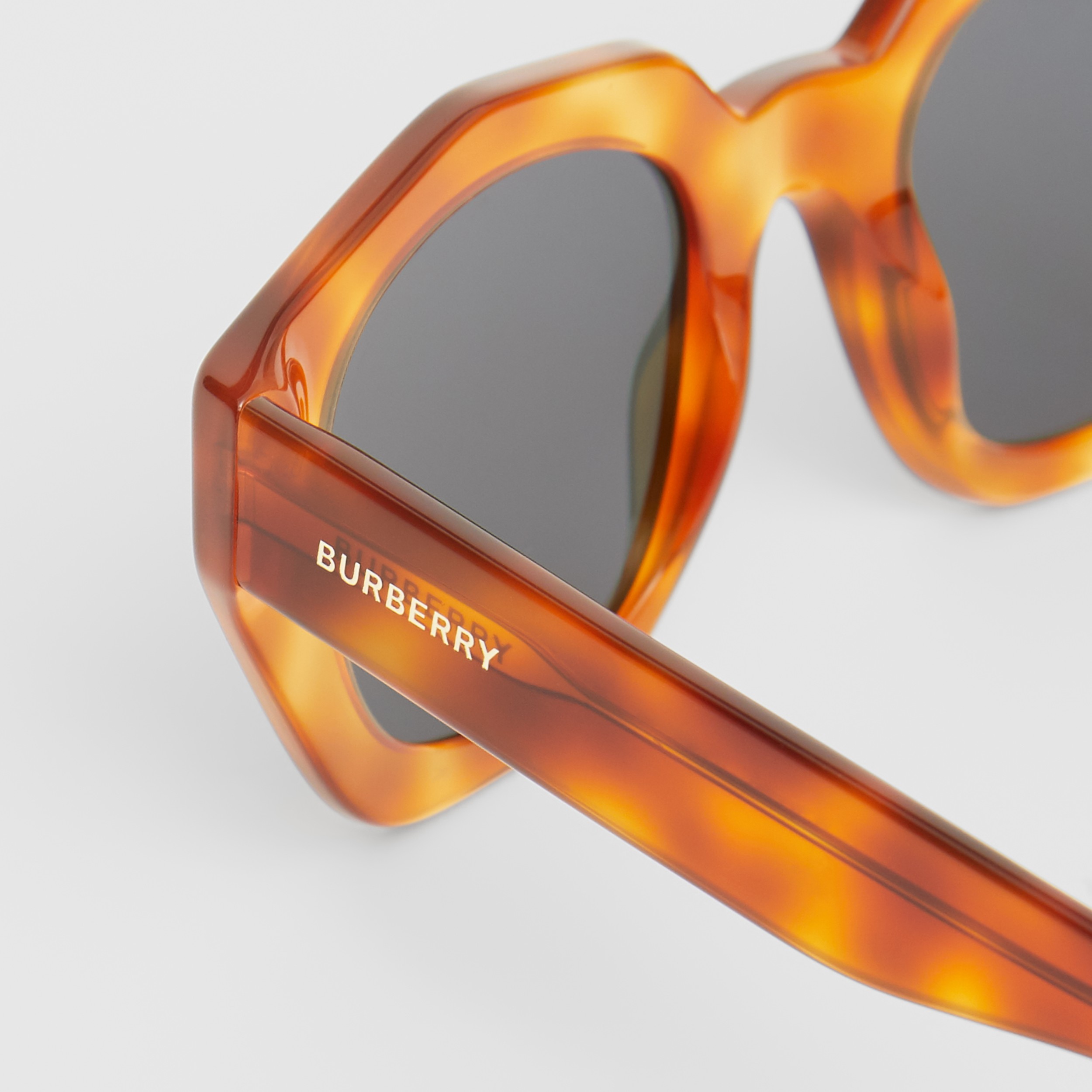 Geometric Frame Sunglasses In Tortoiseshell Amber Women Burberry
