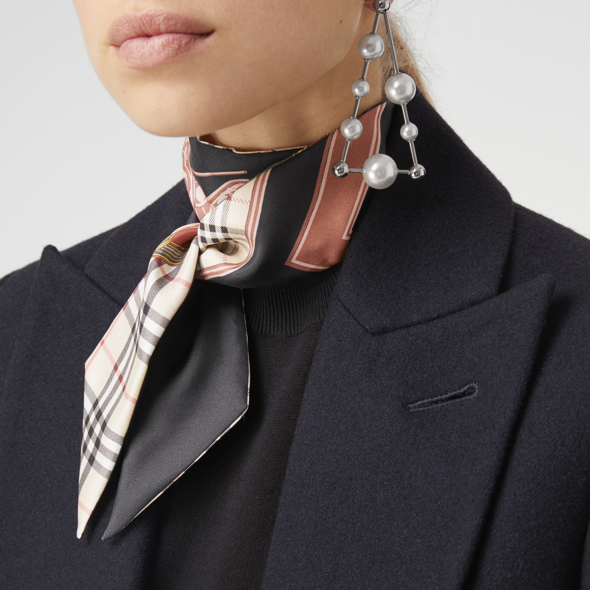 아카이브 스카프 프린트 실크 스키니 스카프 멀티컬러 Burberry